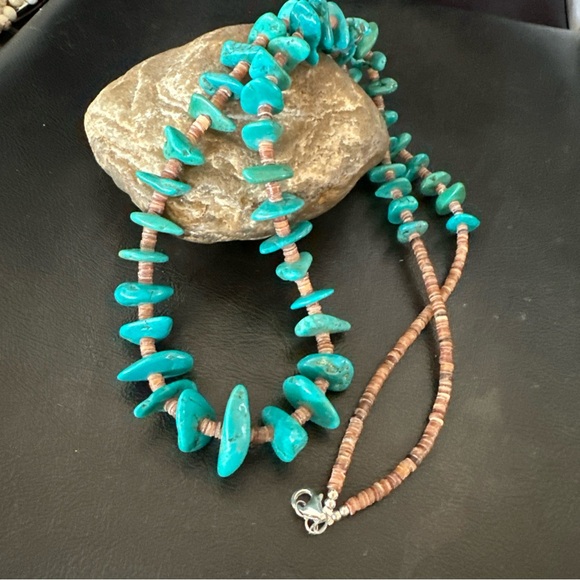 Jewelry | Kingman Nugget Turquoise Brown Shell Santo Domingo Bead ...